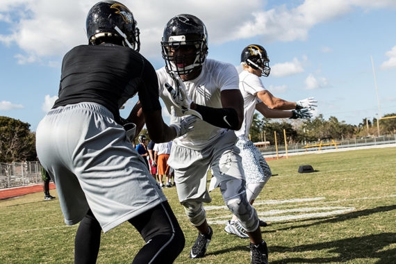Wide Receiver Tips: Mastering Your Stance | PRO TIPS by DICK'S Sporting ... Wide Receiver Tips: Mastering Your Stance | PRO TIPS by DICK'S Sporting ...